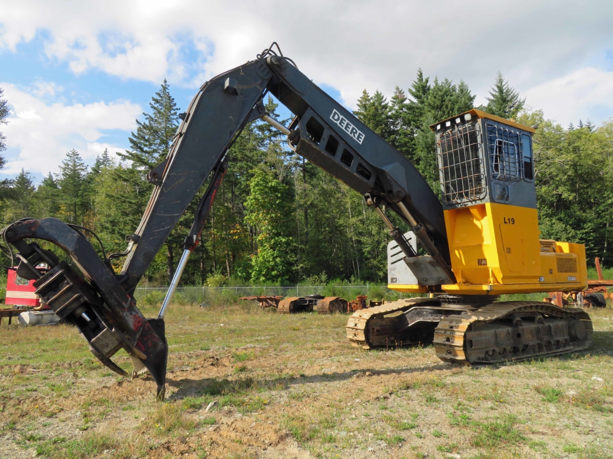 Log Loaders Archives - Forestech Equipment Ltd.