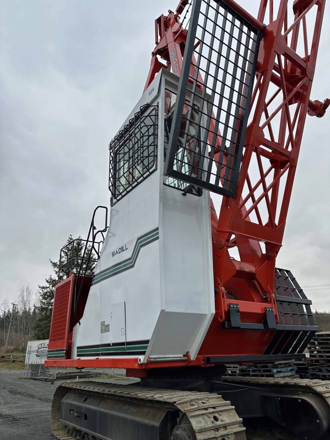 2001 Madill 124 Grapple Yarder - Forestech Equipment Ltd.