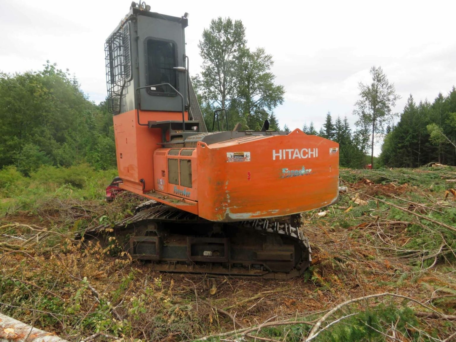 2011 Hitachi ZX290F-3 Processor - Forestech Equipment Ltd.