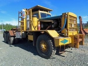 Hayes HDX Pre Load Off Highway Truck Tractor - Forestech Equipment Ltd.