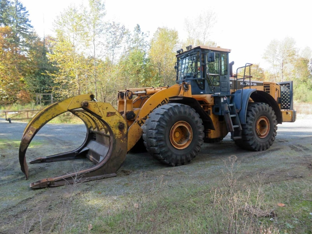 2015 Hyundai HL780-9A Wheel Loader - Forestech Equipment Ltd.