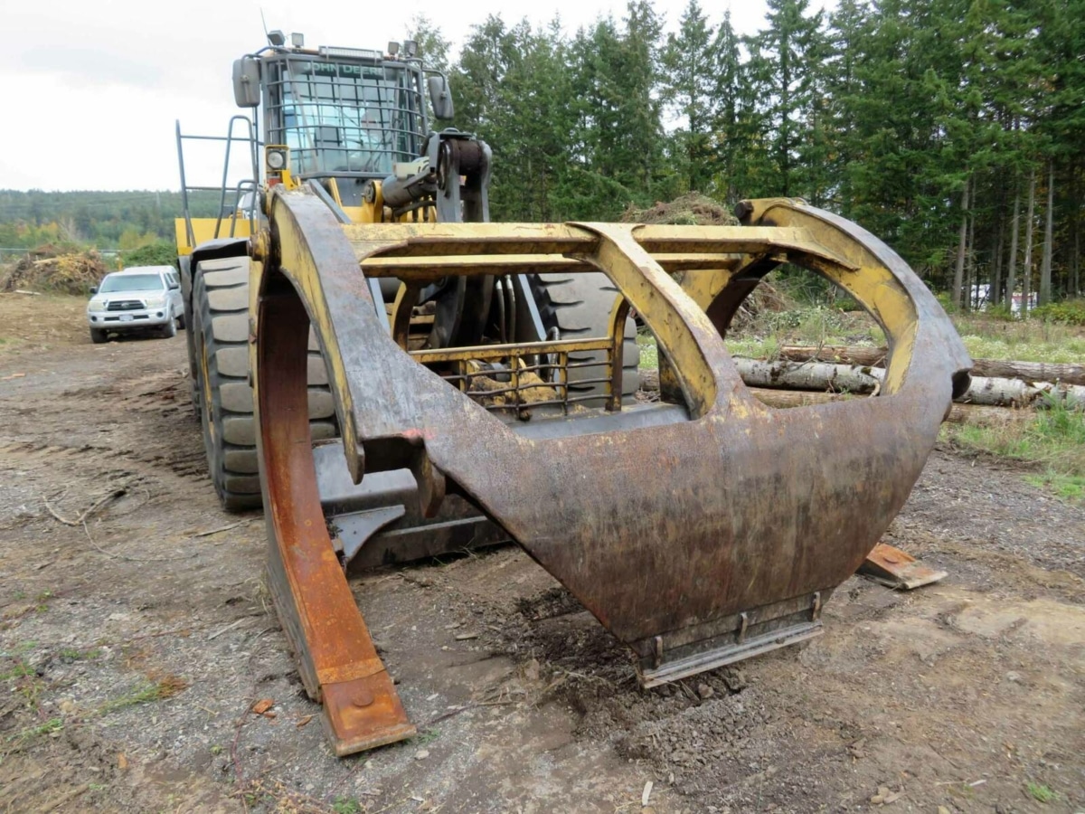 2014 John Deere 744K Wheel Loader - Forestech Equipment Ltd.